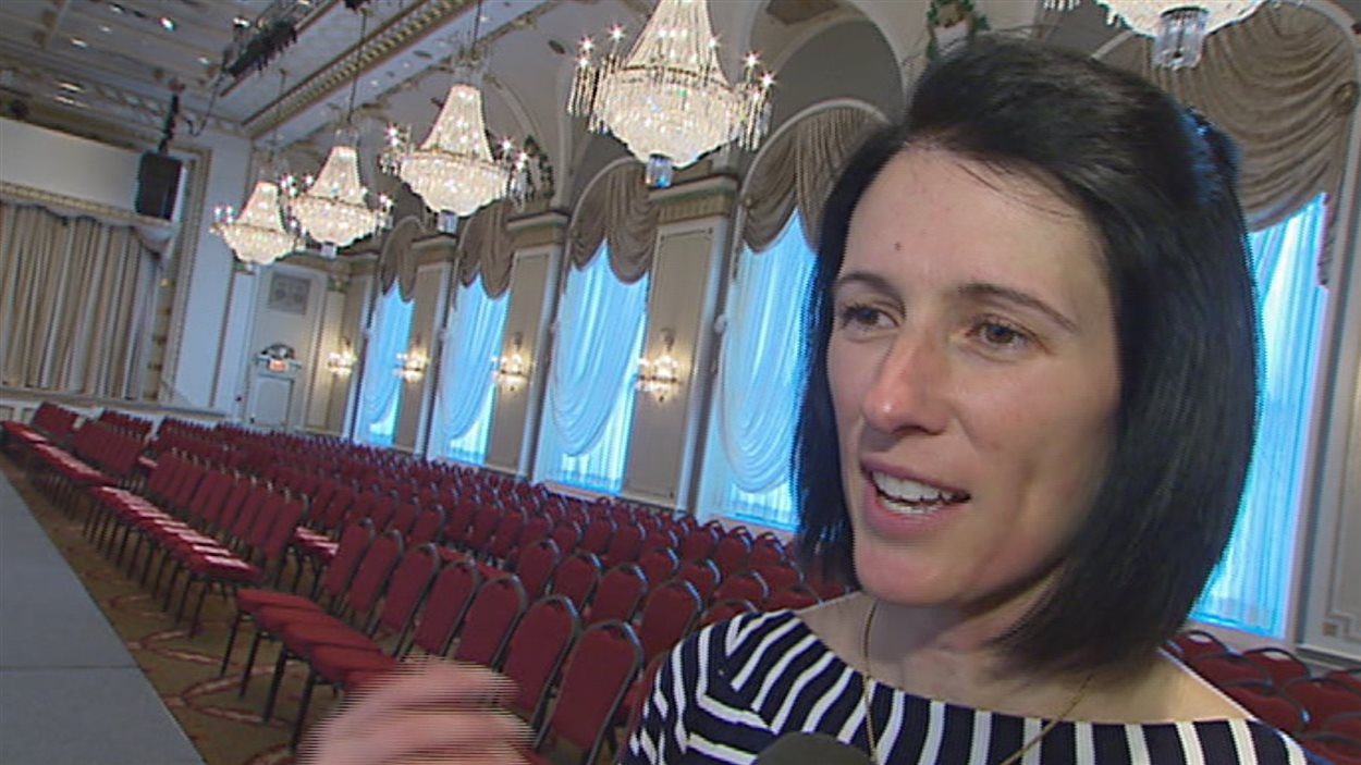 La designer Marie Dooley ferme ses deux boutiques | Radio-Canada