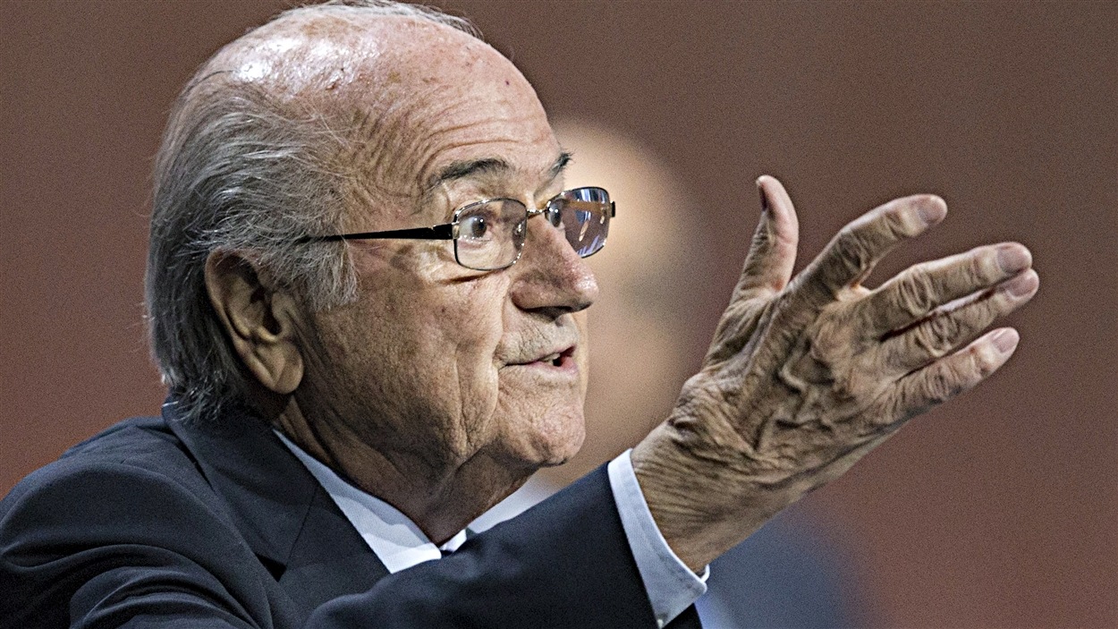 Sepp Blatter lie problèmes de la FIFA et Coupes du monde de 2018 et ...