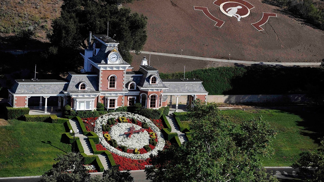 Le domaine Neverland de Michael Jackson mis en vente pour 100 millions ...