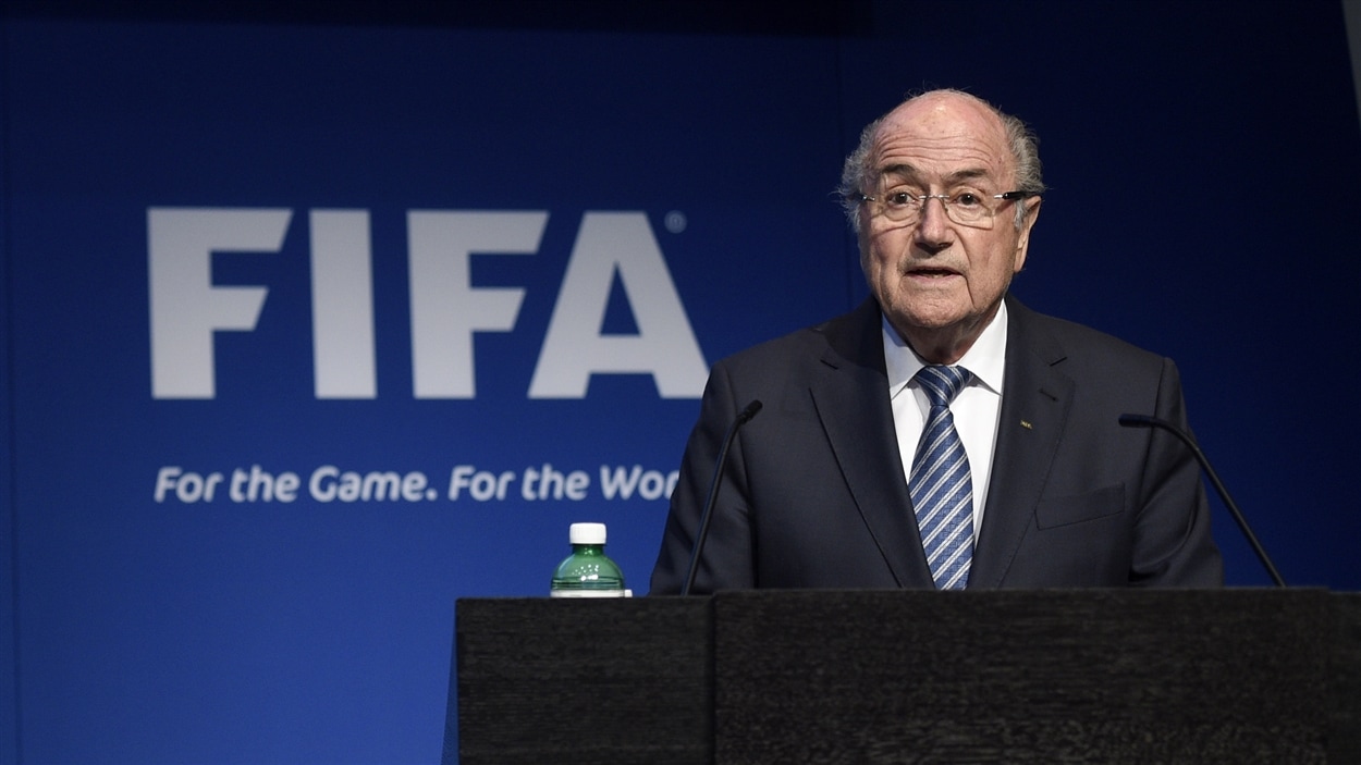 Blatter limite ses déplacements | Radio-Canada