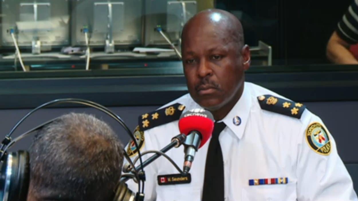 Le chef de police de Toronto continue à défendre le fichage | Radio-Canada