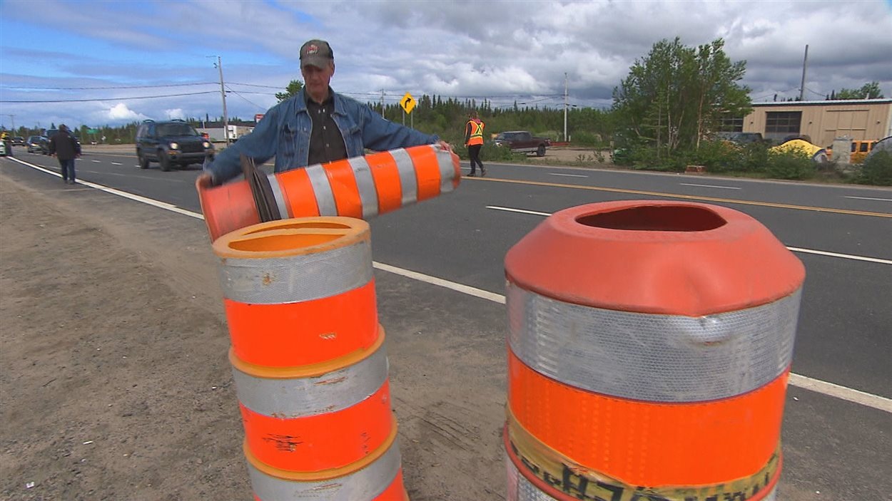 Démantèlement des trois barrages routiers sur la Côte-Nord | Radio ...