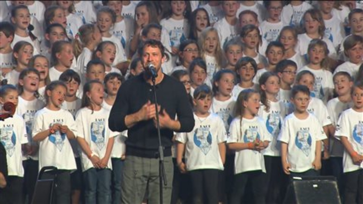 Festival en chanson de Petite-Vallée : Kevin Parent reçoit un accueil ...