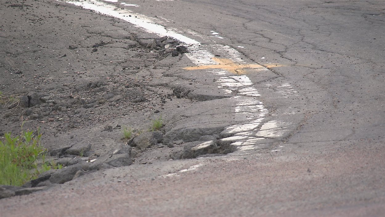 N.-B.: la route 134 est toujours dans un piteux état | Radio-Canada