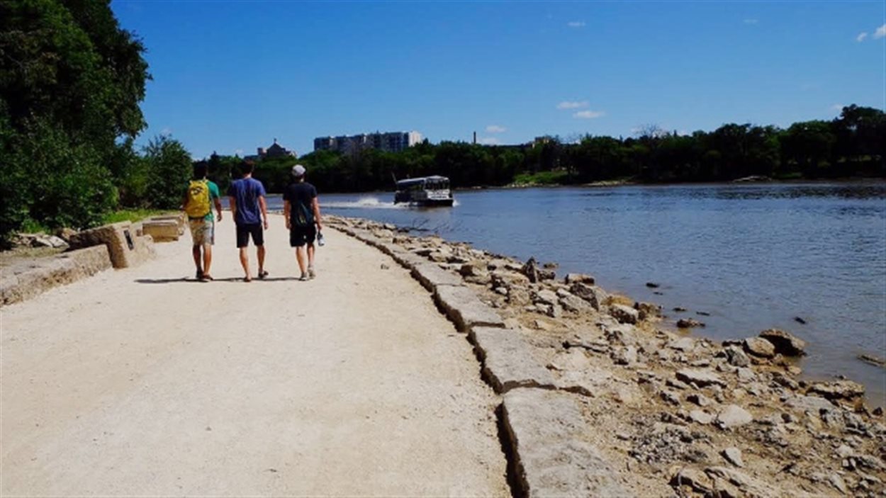 Réouverture du sentier riverain à La Fourche | Radio-Canada