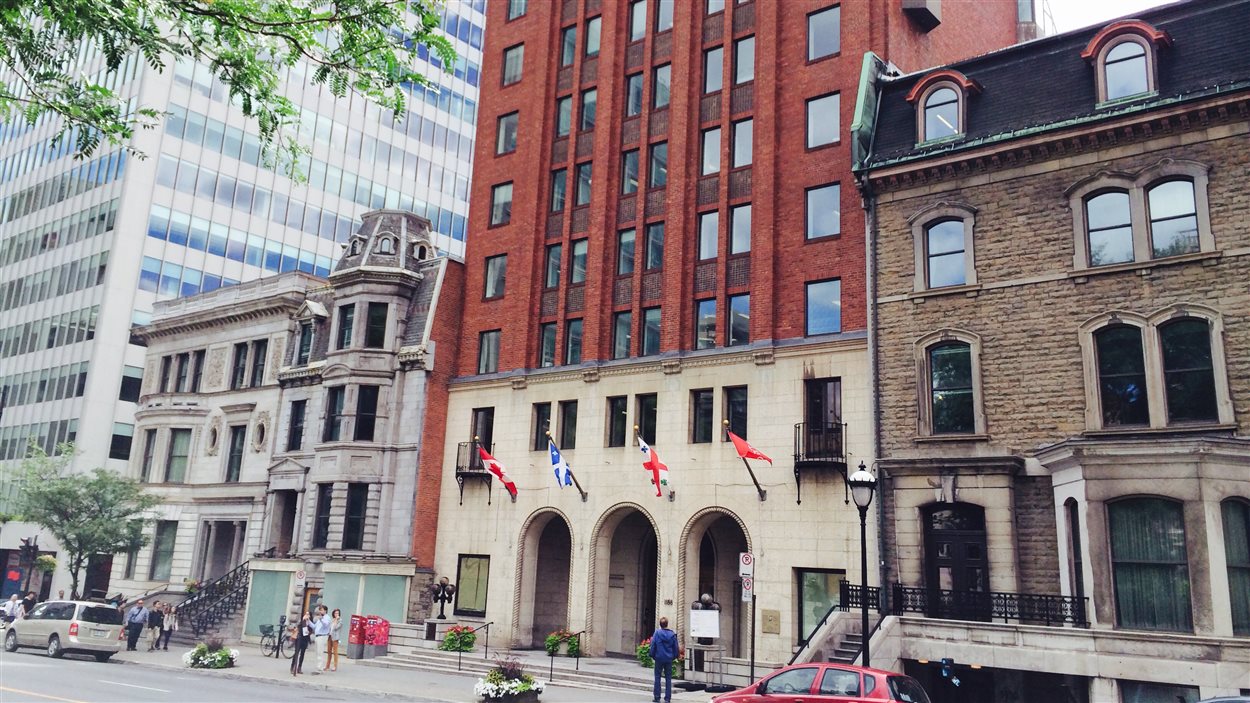 Réaménagement de la Maison Alcan : Projet Montréal veut suspendre le ...