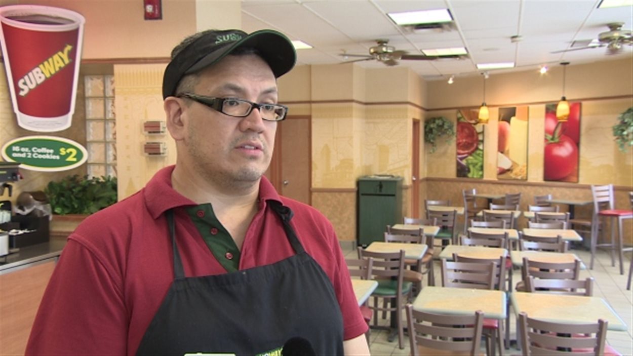 Les employés d’un Subway trouvent des enfants laissés seuls dans une ...