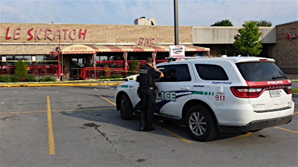 Un homme meurt après une bagarre dans un bar de Repentigny | Radio-Canada