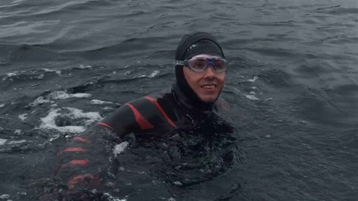 Le nageur Vincent Godin a réussi sa grande traversée | Radio-Canada