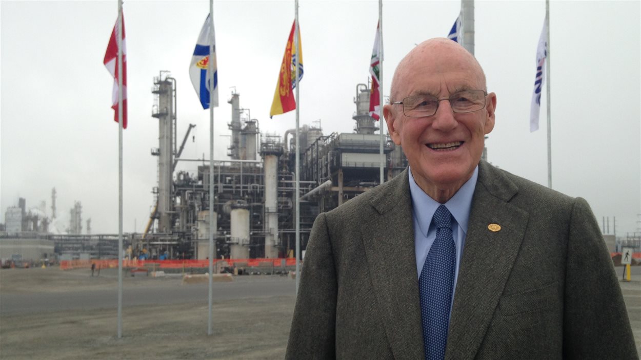 Irving Oil investit 200 M$ dans sa raffinerie de Saint-Jean | Radio-Canada