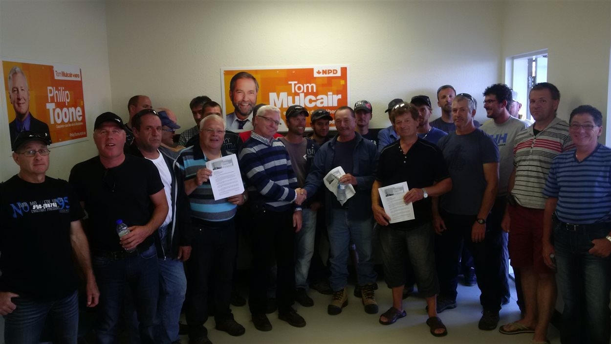 Quais flottants à L'Étang-du-Nord : le député Philip Toone dénonce une ...