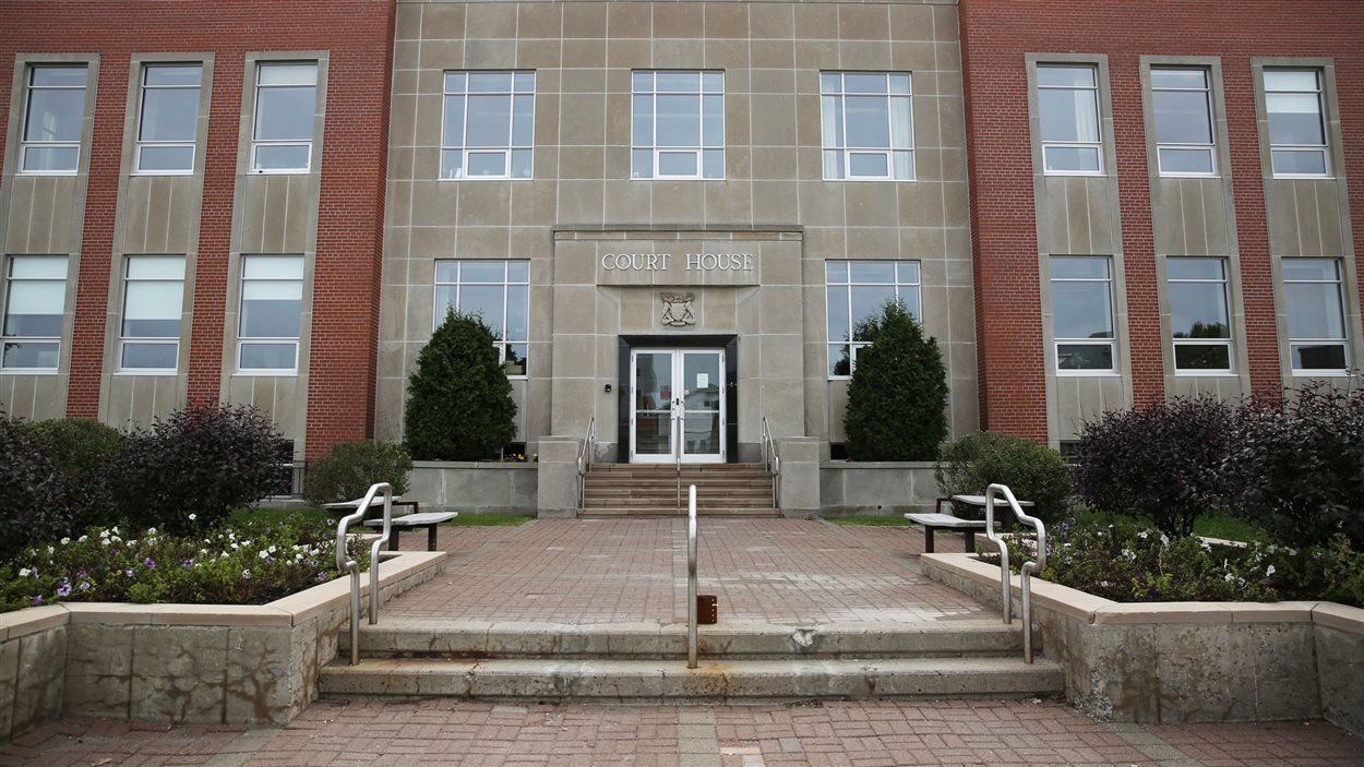 Plaidoiries au procès de Michael Tomasik | Radio-Canada