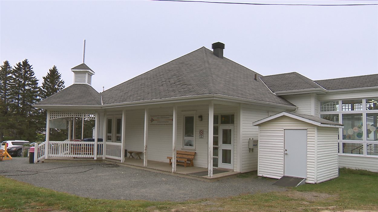 7 M$ pour l'école Métis Beach Intermediate | Radio-Canada