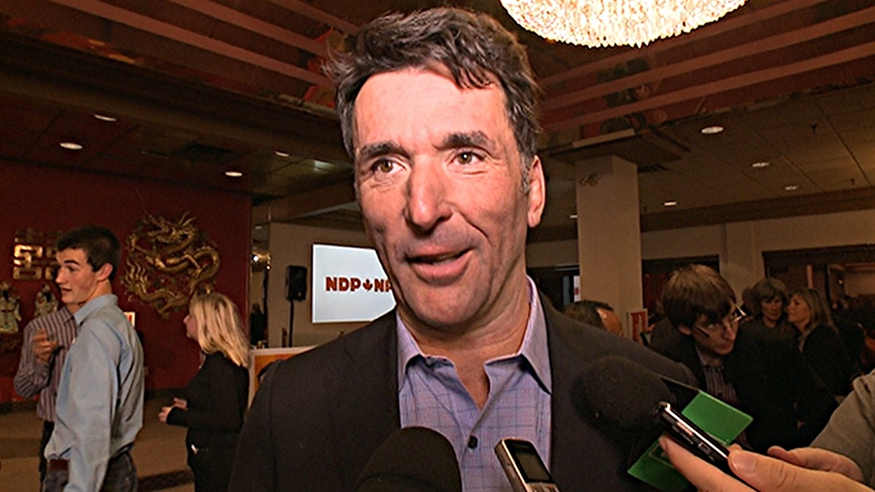 Paul Dewar refuse de dire s'il pourrait se présenter à la course à la ...