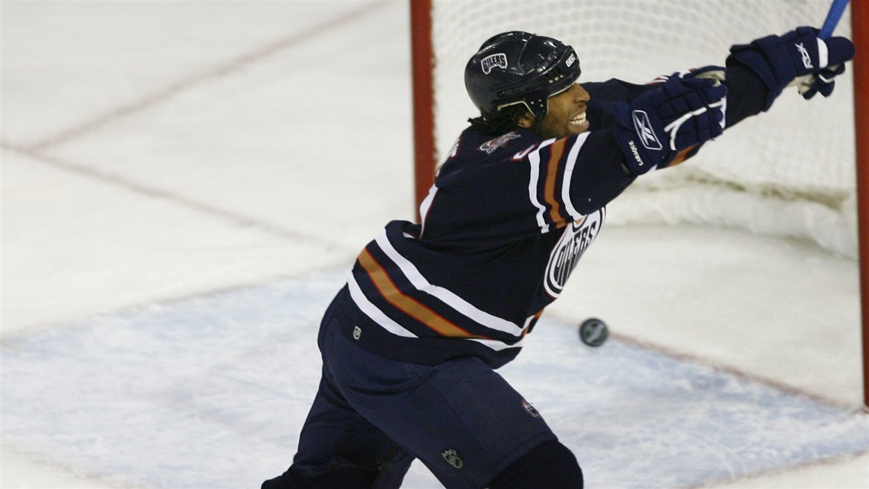 « Ovechkin a copié mon style! » – Georges Laraque | Radio-Canada