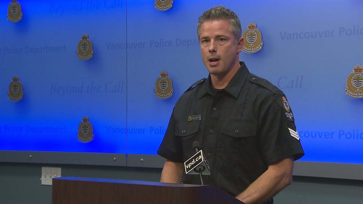 Un suspect ciblant les sacs à main de femmes âgées est arrêté à ...