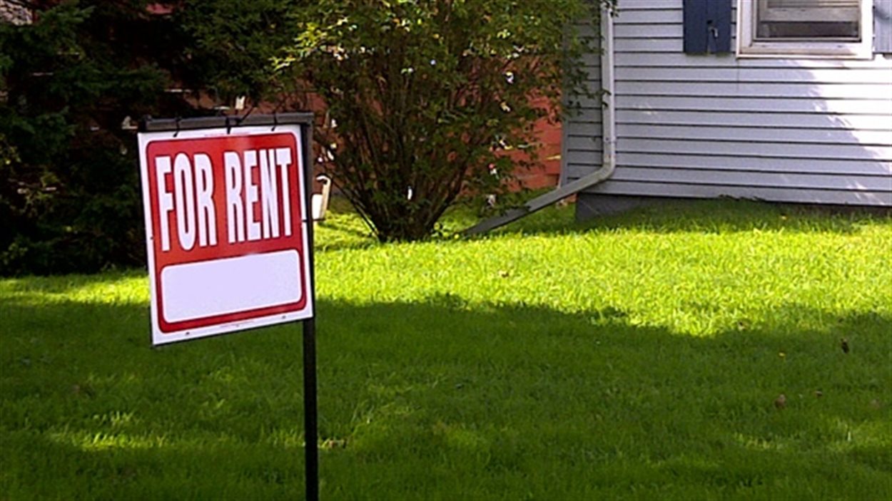 Hausse des loyers limitée à 1,5 % en 2017 en Ontario | Radio-Canada