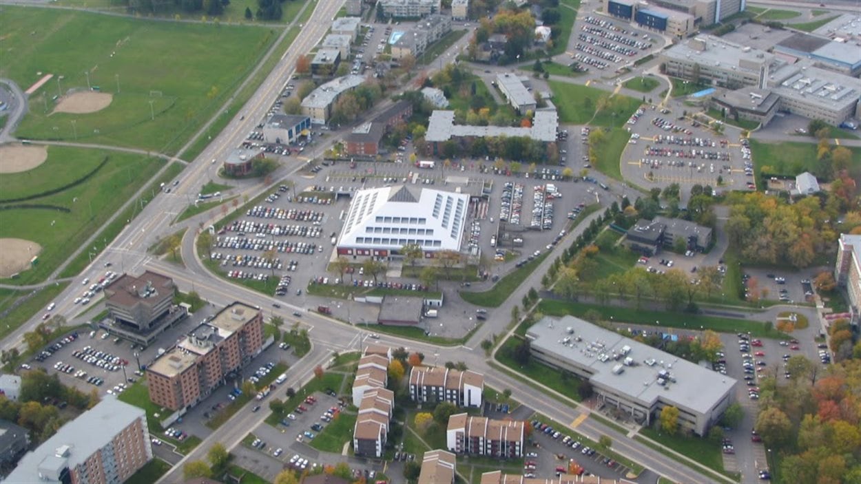 Ambitieux projet de 125 M$ à la Pyramide | Radio-Canada