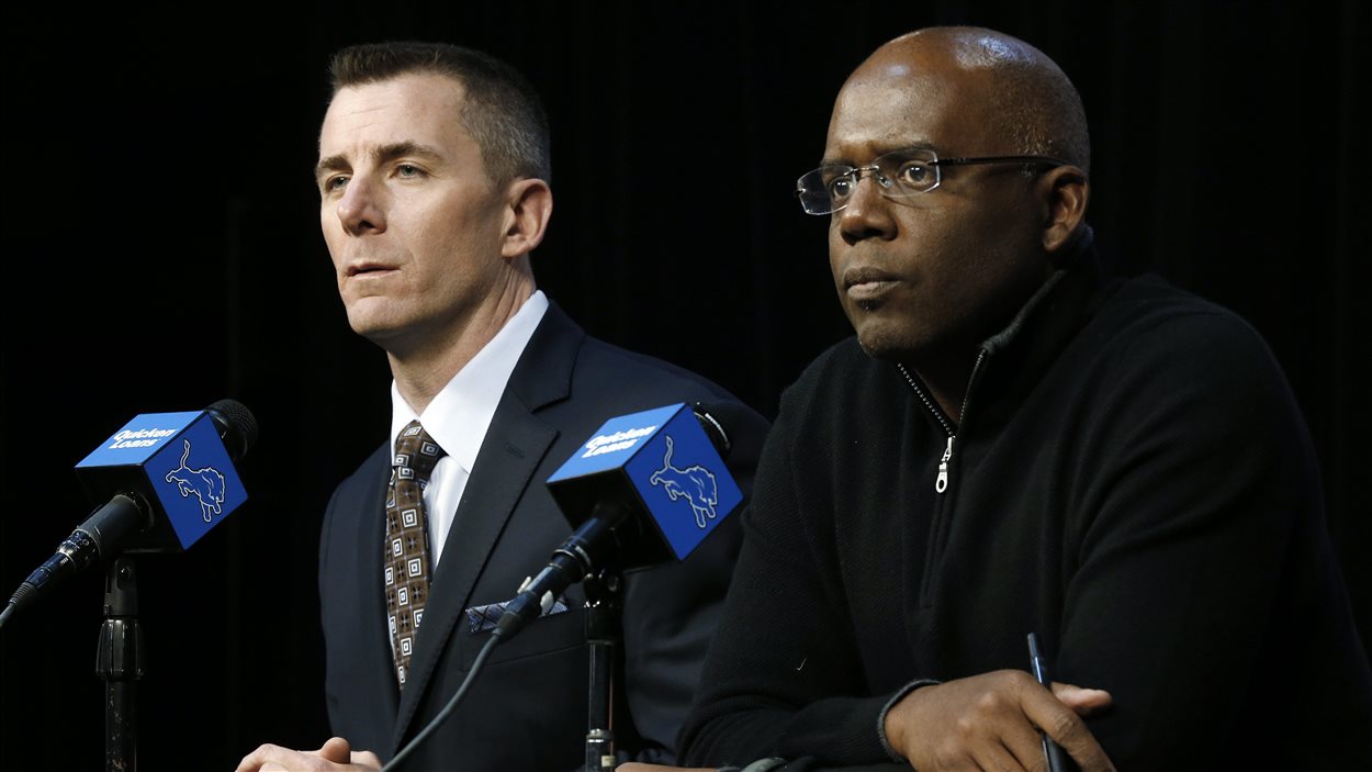 Les Lions indiquent la porte à Lewand et Mayhew | Radio-Canada