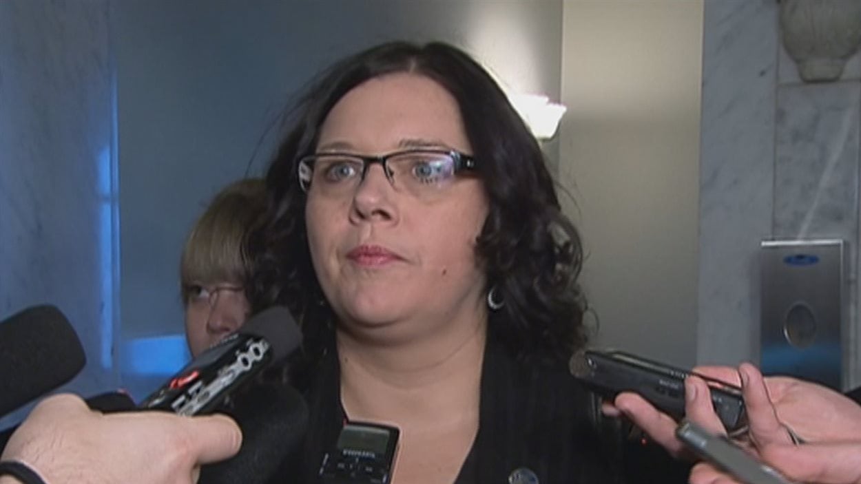 Caroline Simard insiste sur l'importance de dénoncer | Radio-Canada