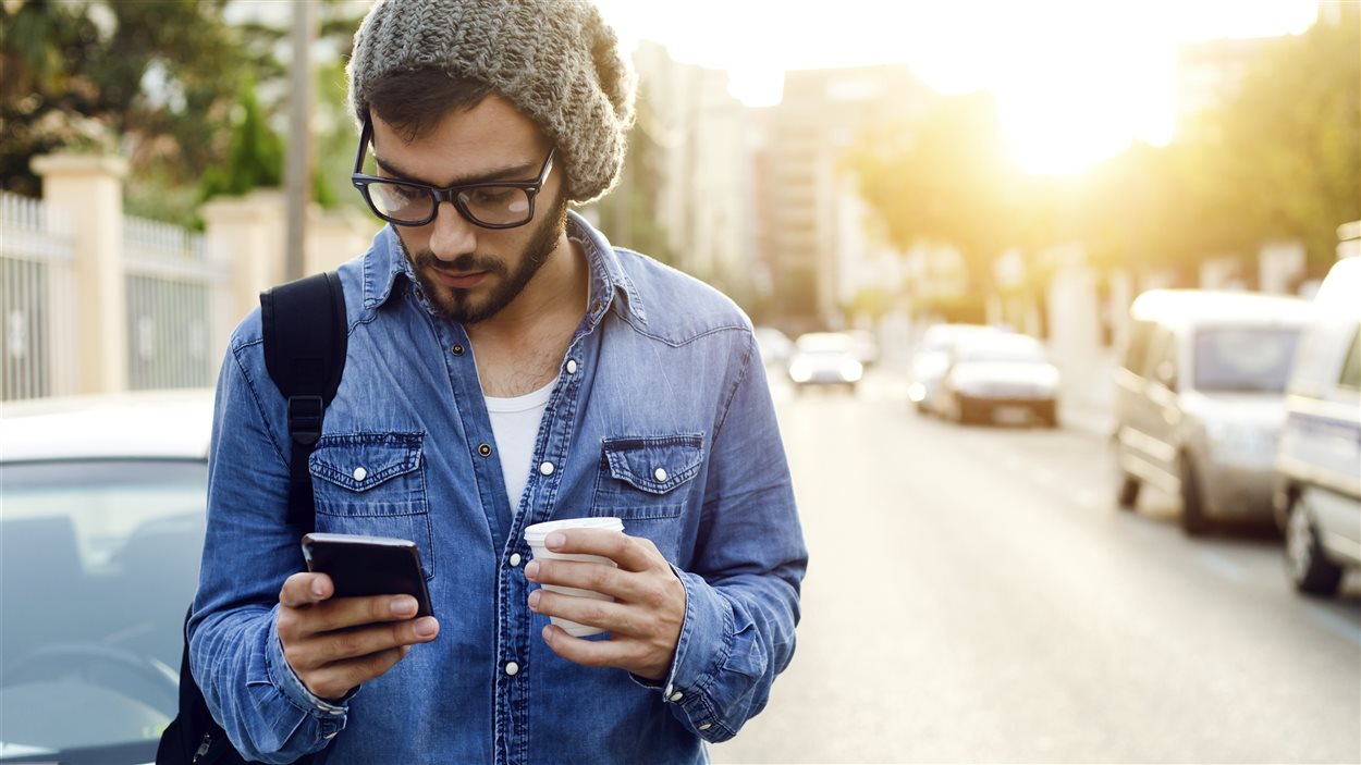 L'effet des tablettes et téléphones intelligents sur notre posture ...