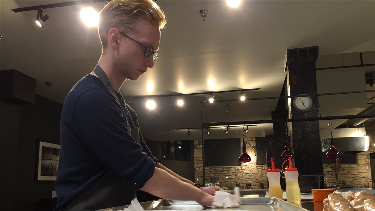 Le geste de restaurateurs winnipegois envers les victimes des attentats ...