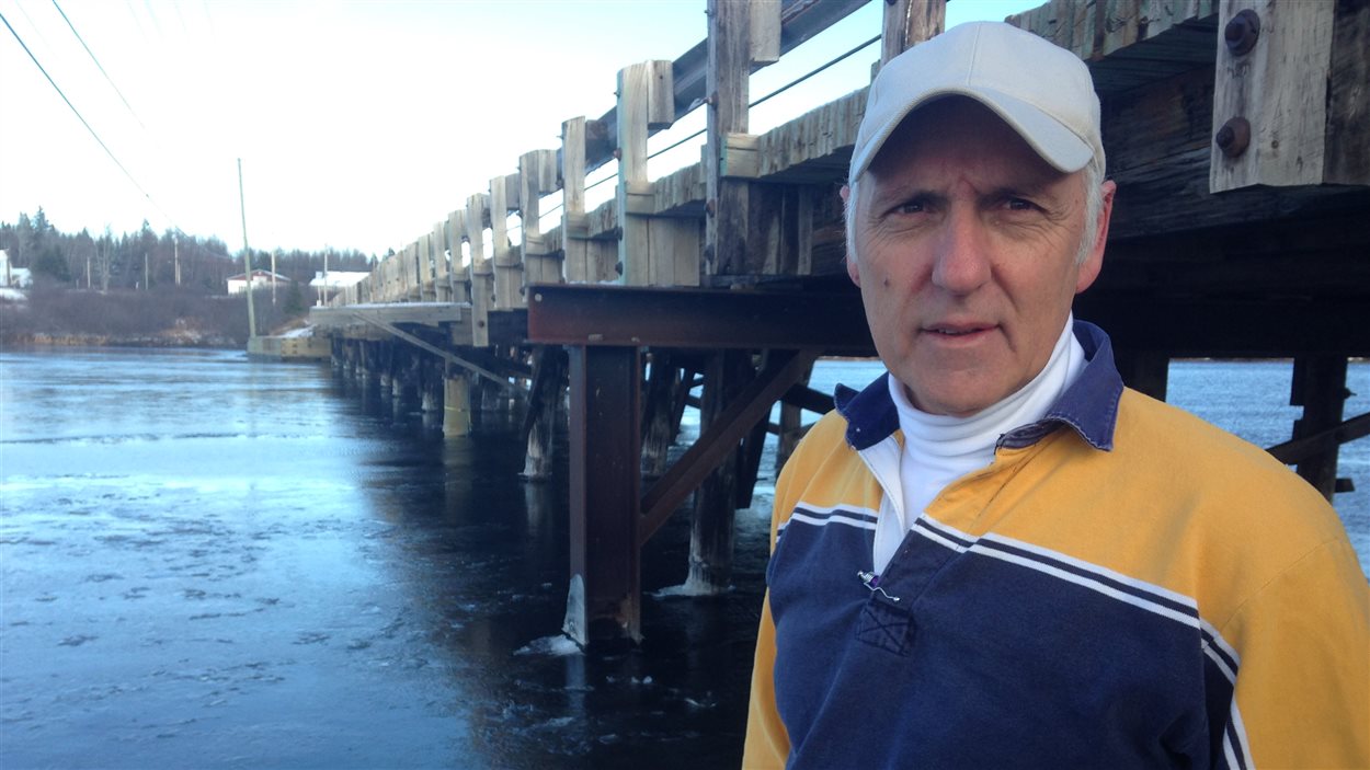 La restriction de poids sur le pont de Landry Office reste un mystère ...