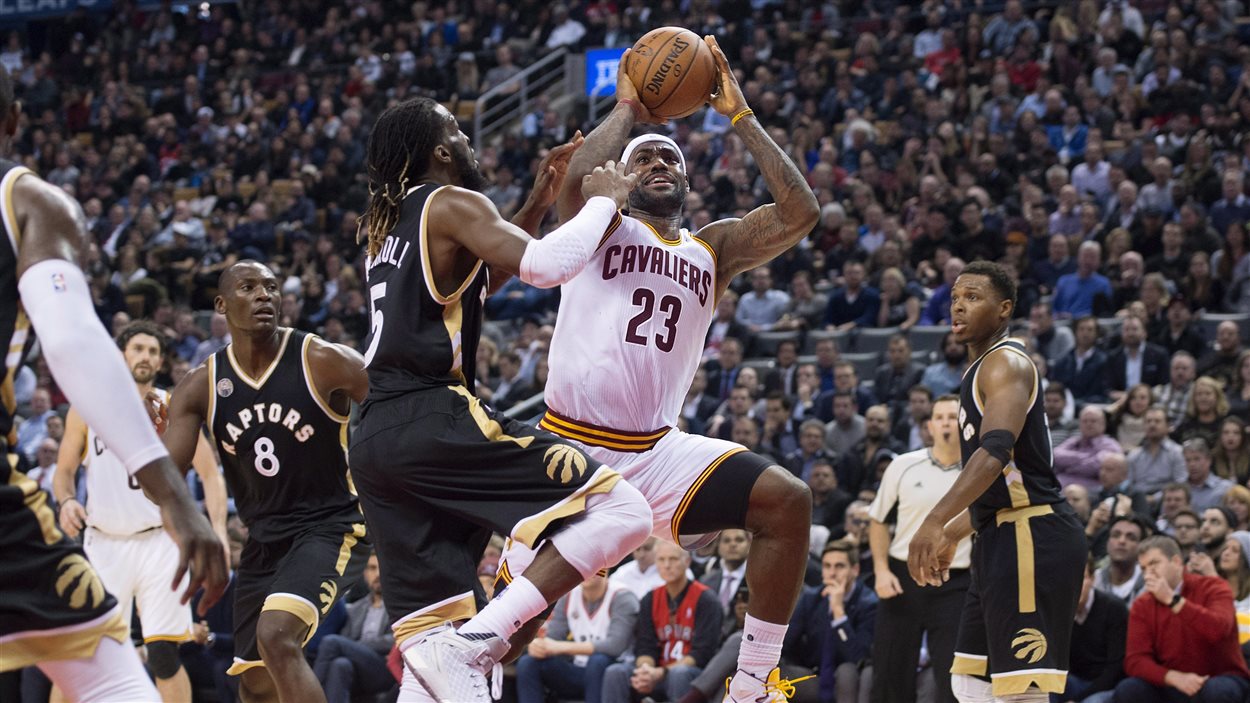 Les Raptors passent le « test » et battent LeBron James et ses ...
