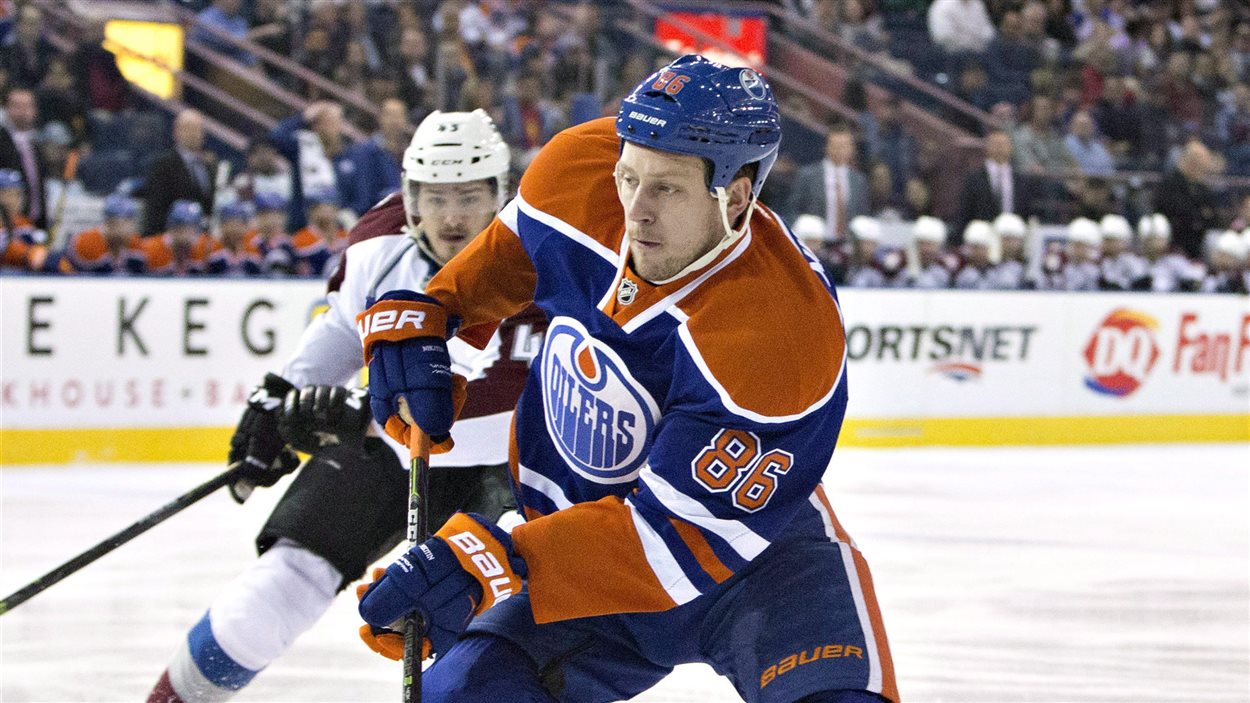 Nikita Nikitin de retour dans la LNH | Radio-Canada
