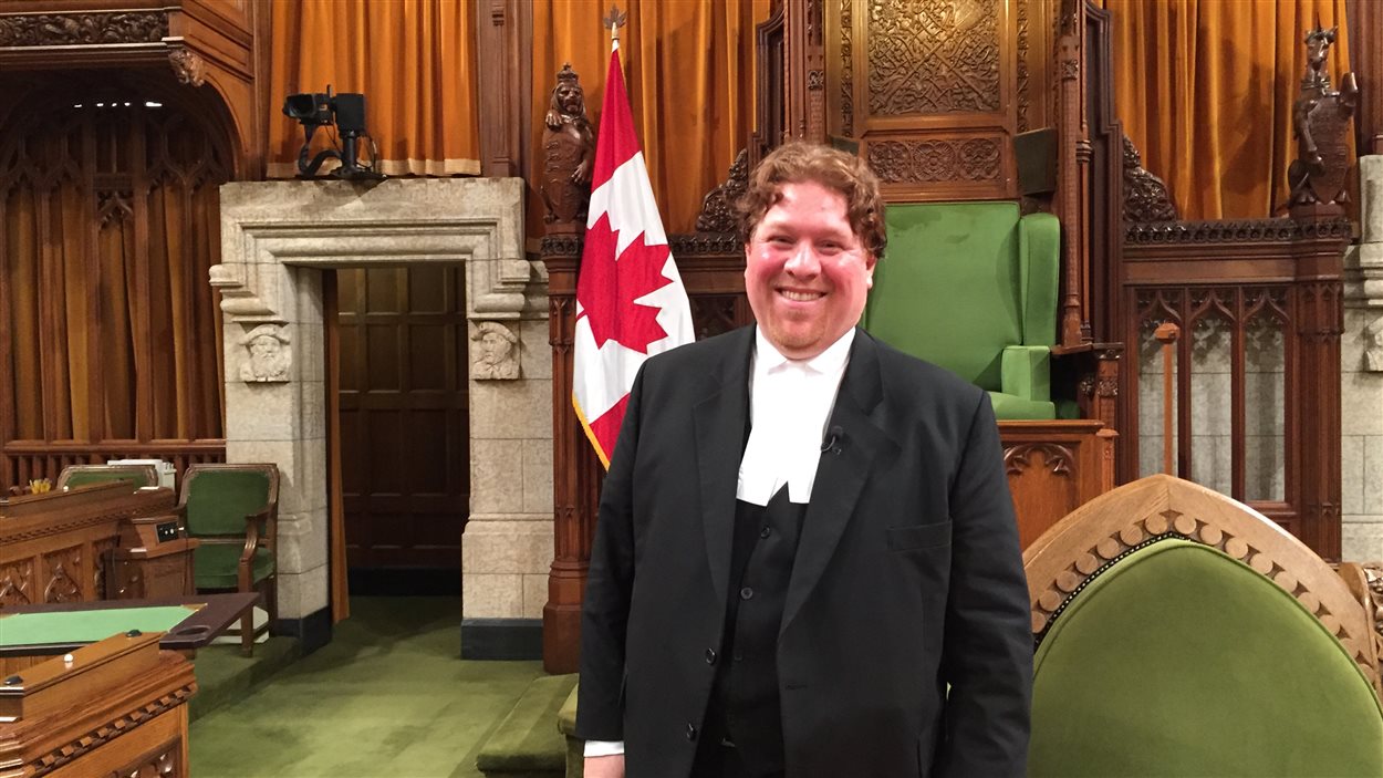 Un greffier à la mémoire d'éléphant | Radio-Canada