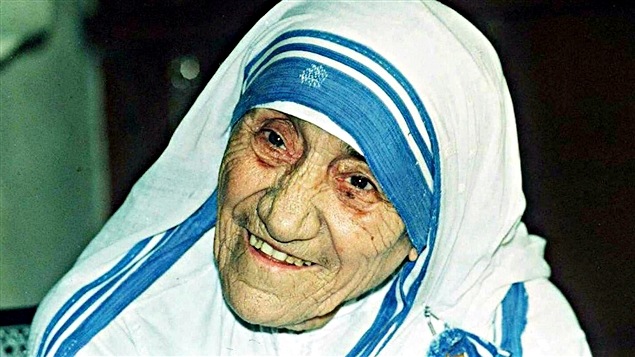 Mère Teresa deviendra sainte en 2016 | ICI.Radio-Canada.ca
