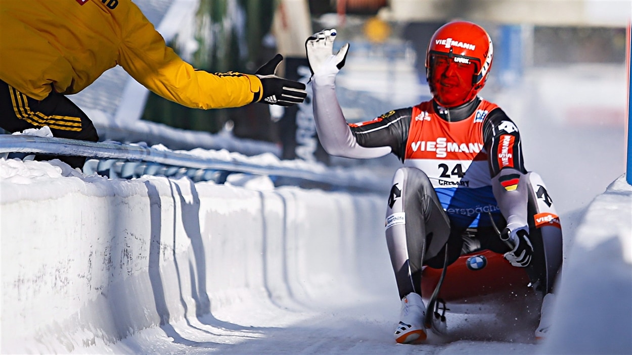 Le lugeur Felix Loch retrouve la première marche du podium | Radio-Canada