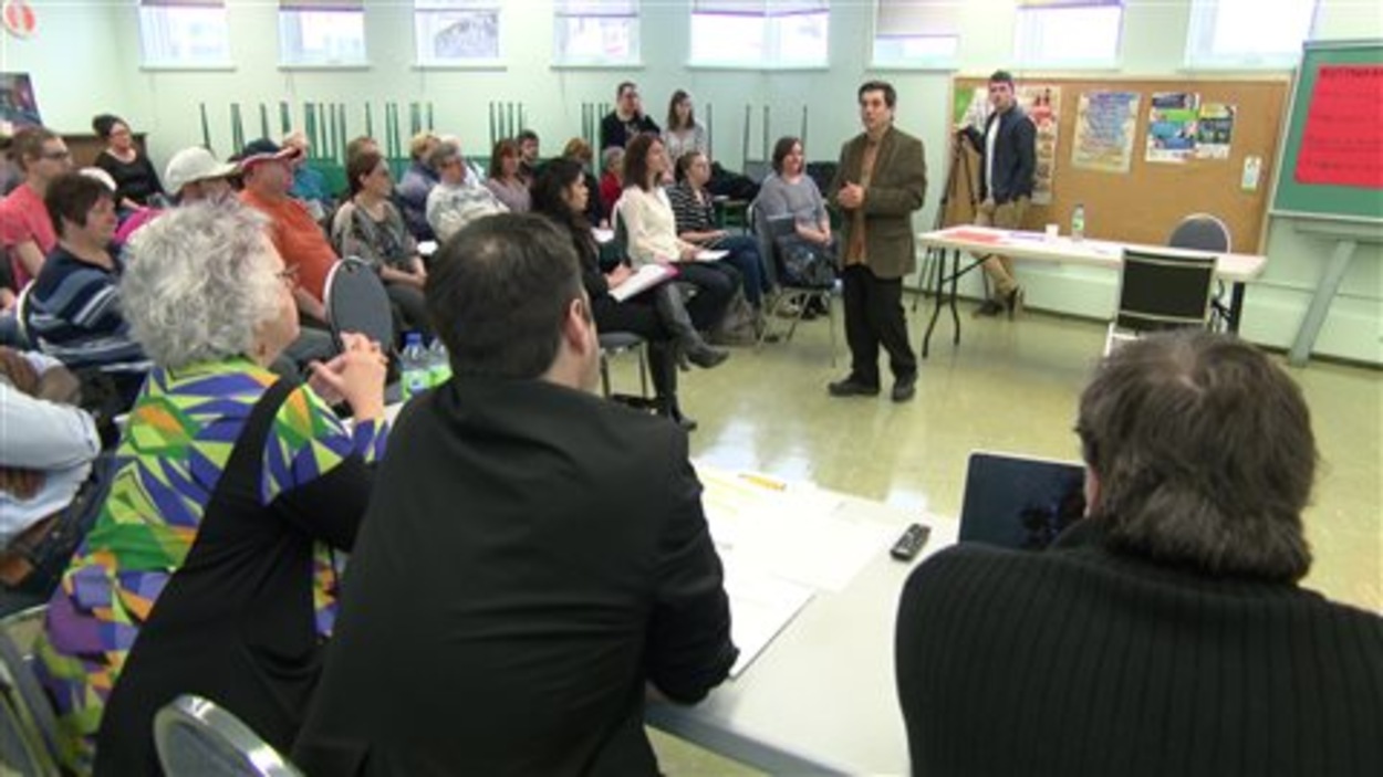 Les organismes communautaires appellent à l'aide | Radio-Canada