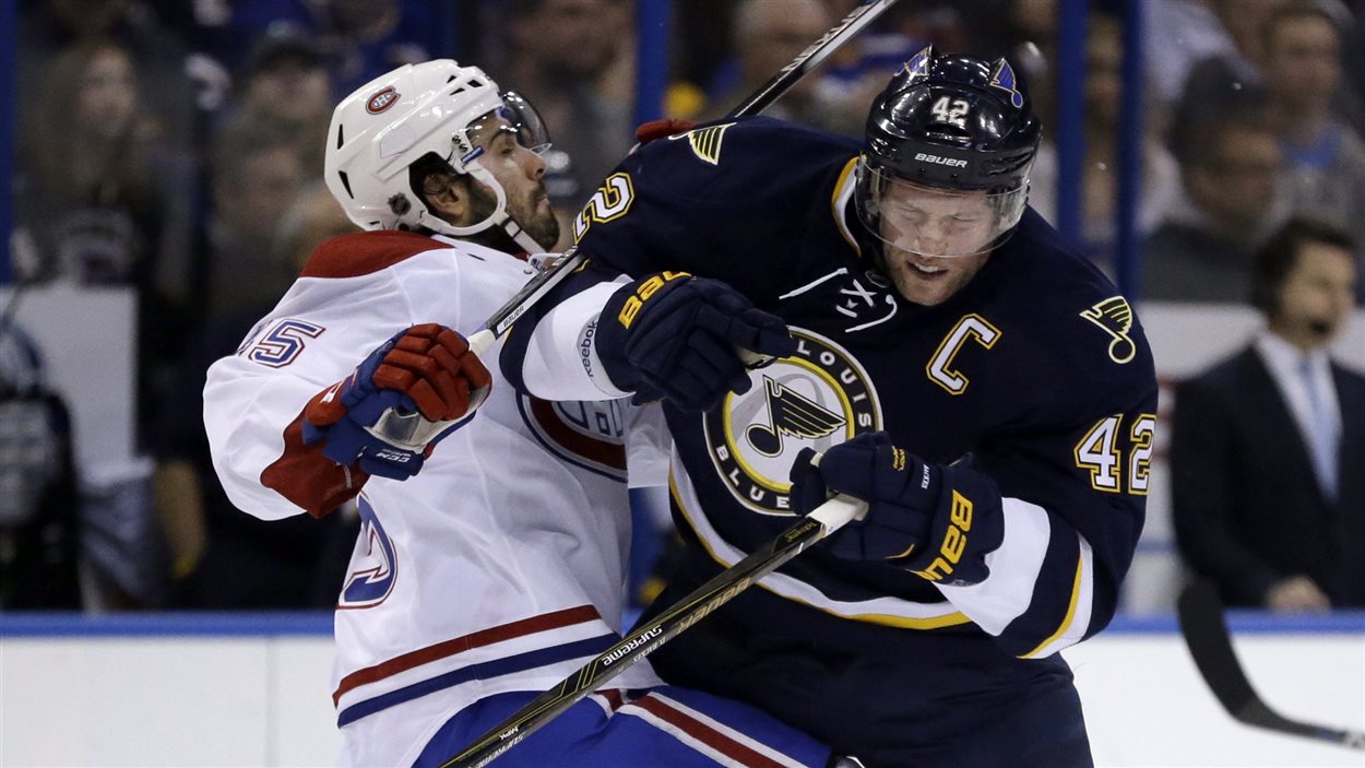 Le Canadien perd un match robuste contre les Blues | Radio-Canada.ca