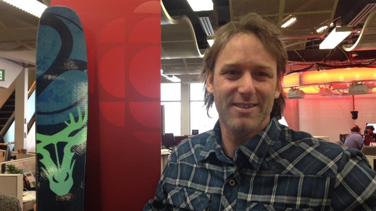 Un entrepreneur de Rimouski veut percer le marché du ski | Radio-Canada