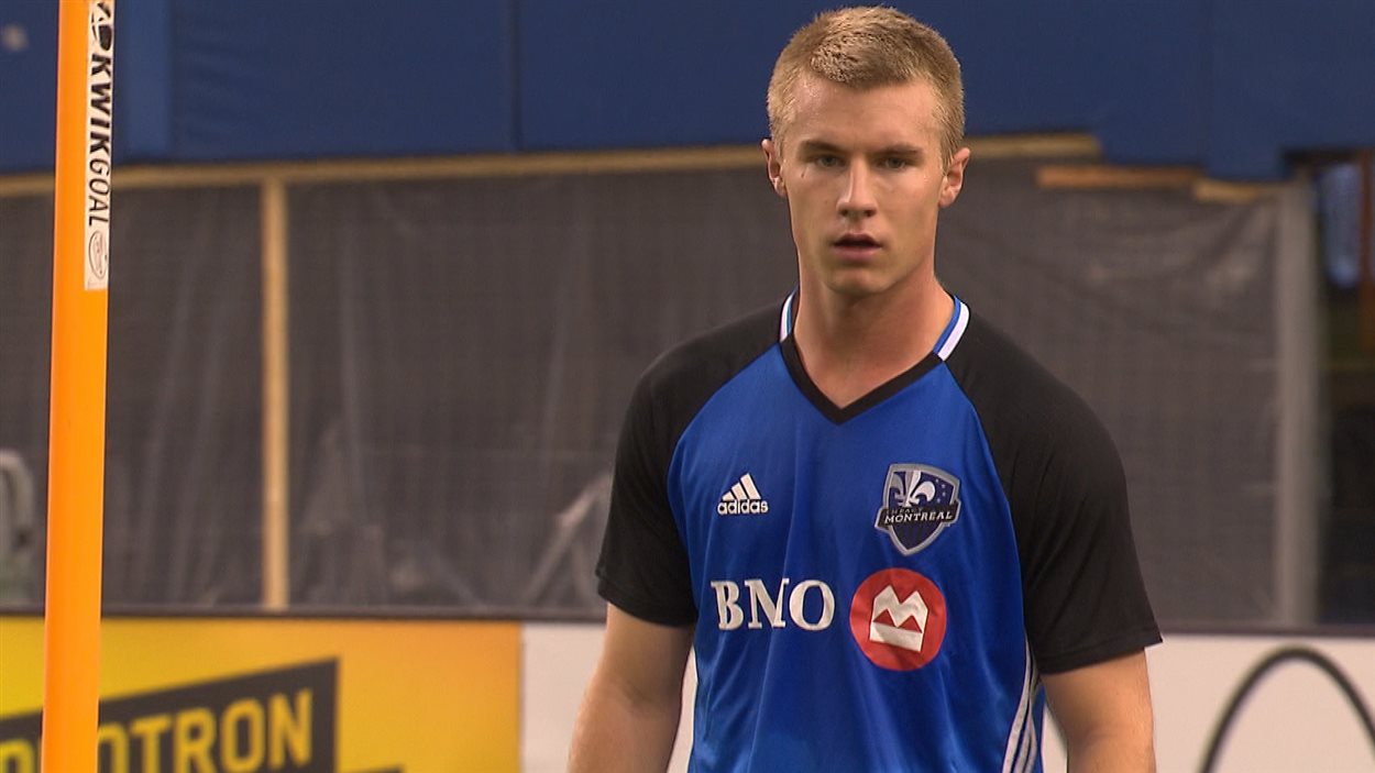 Cameron Porter a appris le français, Kyle Fisher y songe | Radio-Canada