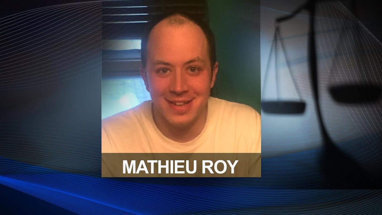 Agressions sur des mineures : Mathieu Roy plaide coupable | Radio-Canada