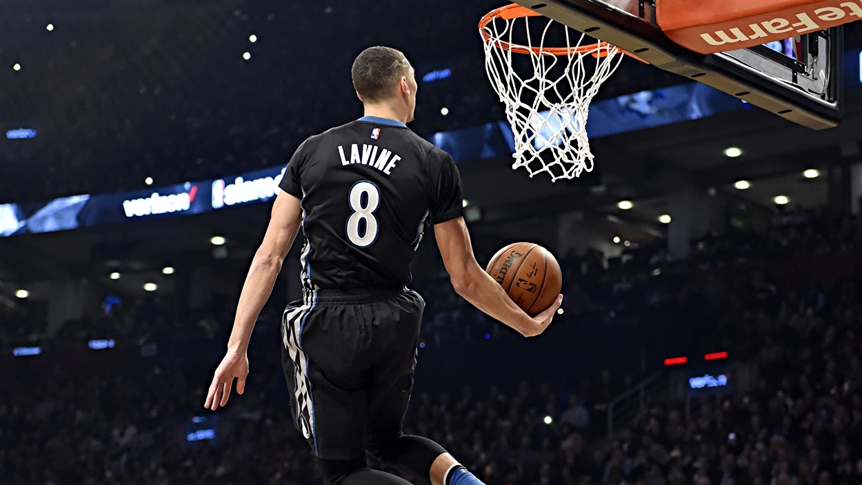 LaVine en met plein la vue au concours d'habiletés de la NBA à Toronto ...