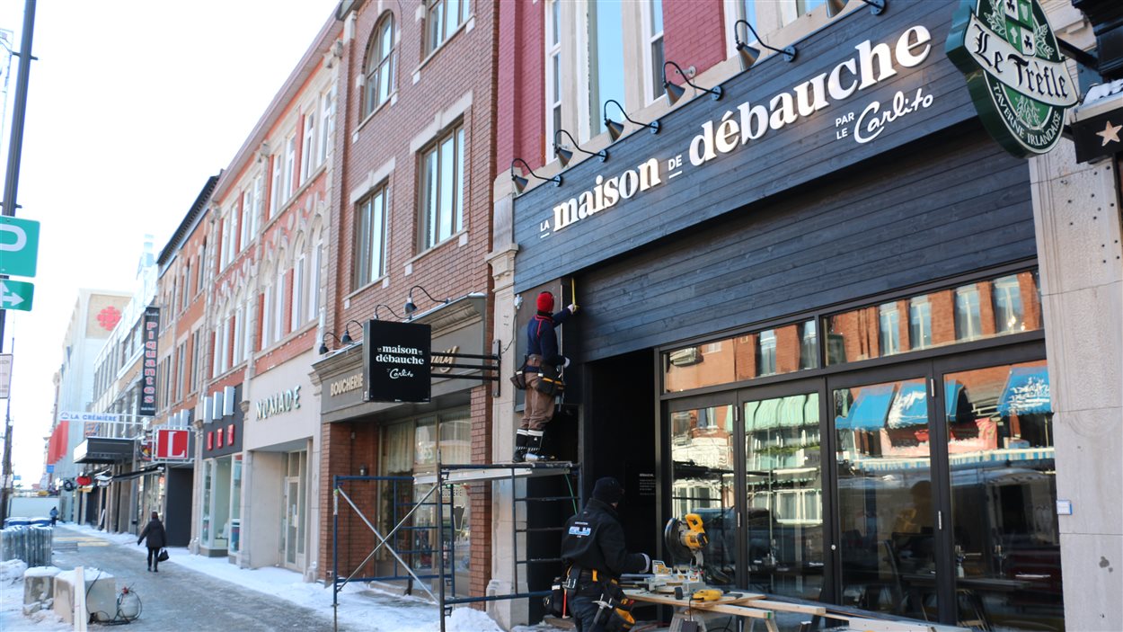 Maison de débauche: qu'en pensez-vous ? | Radio-Canada