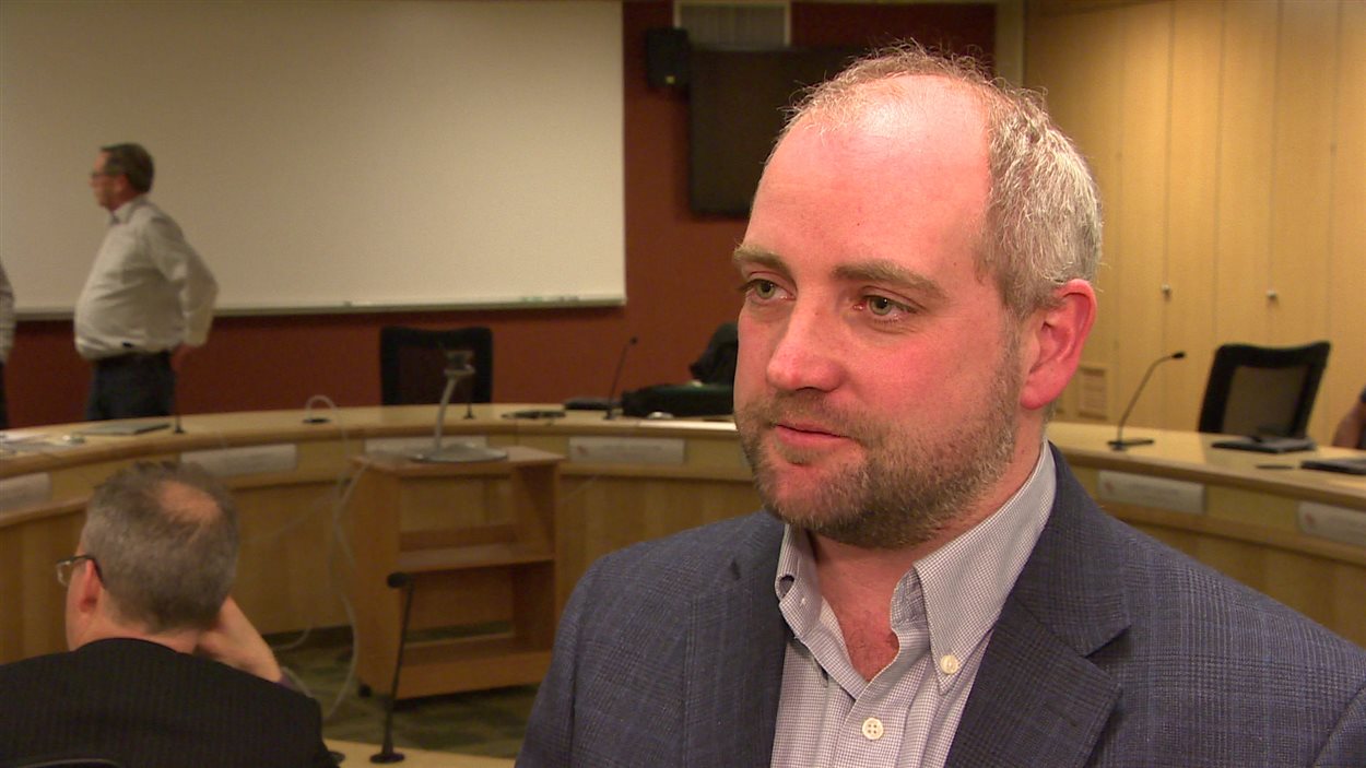 Un budget déficitaire et des embauches prévues par la DSFM | Radio-Canada