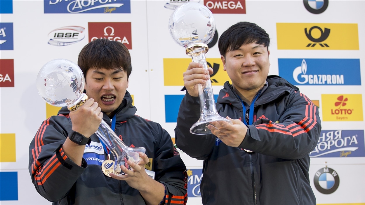 Won Yun-jong marque l'histoire du bobsleigh | Radio-Canada
