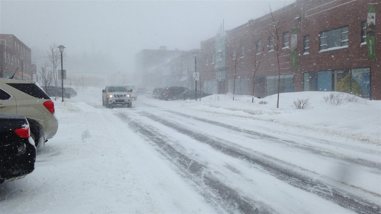 La tempête hivernale s'installe sur la Côte-Nord | Radio-Canada