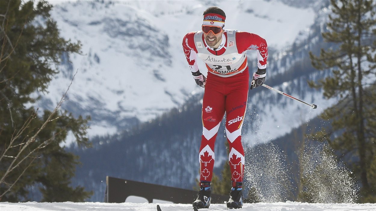 Alex Harvey termine au 4e rang du 15 km | Radio-Canada