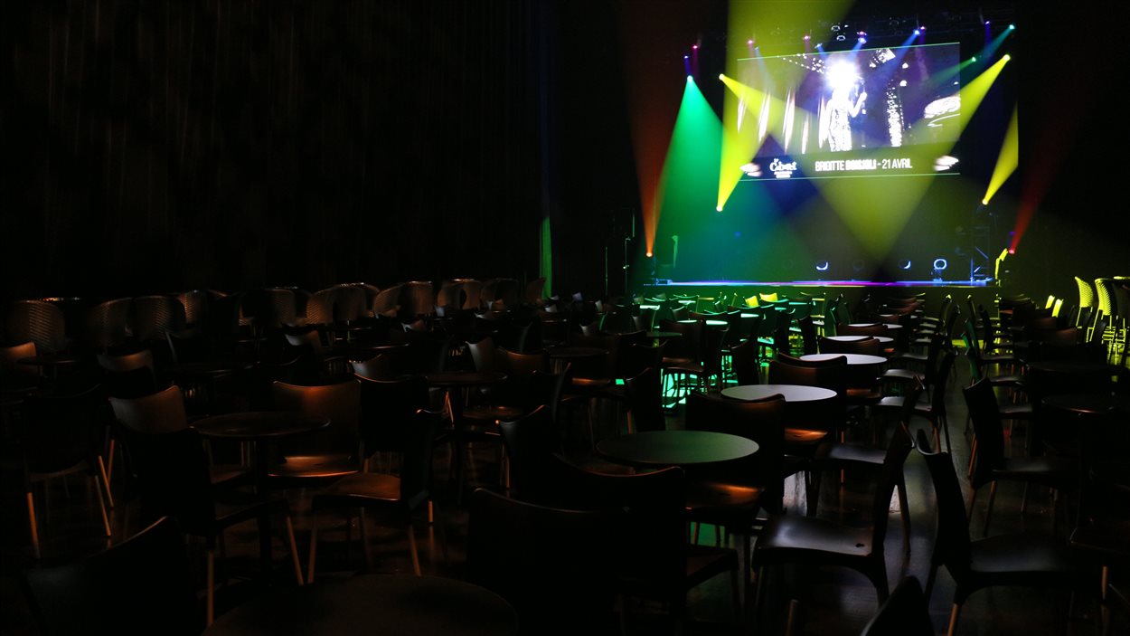 Premier coup d'oeil au Cabaret de l'Amphithéâtre Cogeco de Trois ...