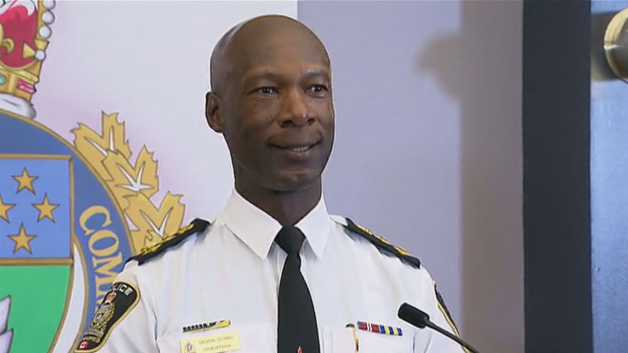 Le chef de la police de Winnipeg prend sa retraite | Radio-Canada