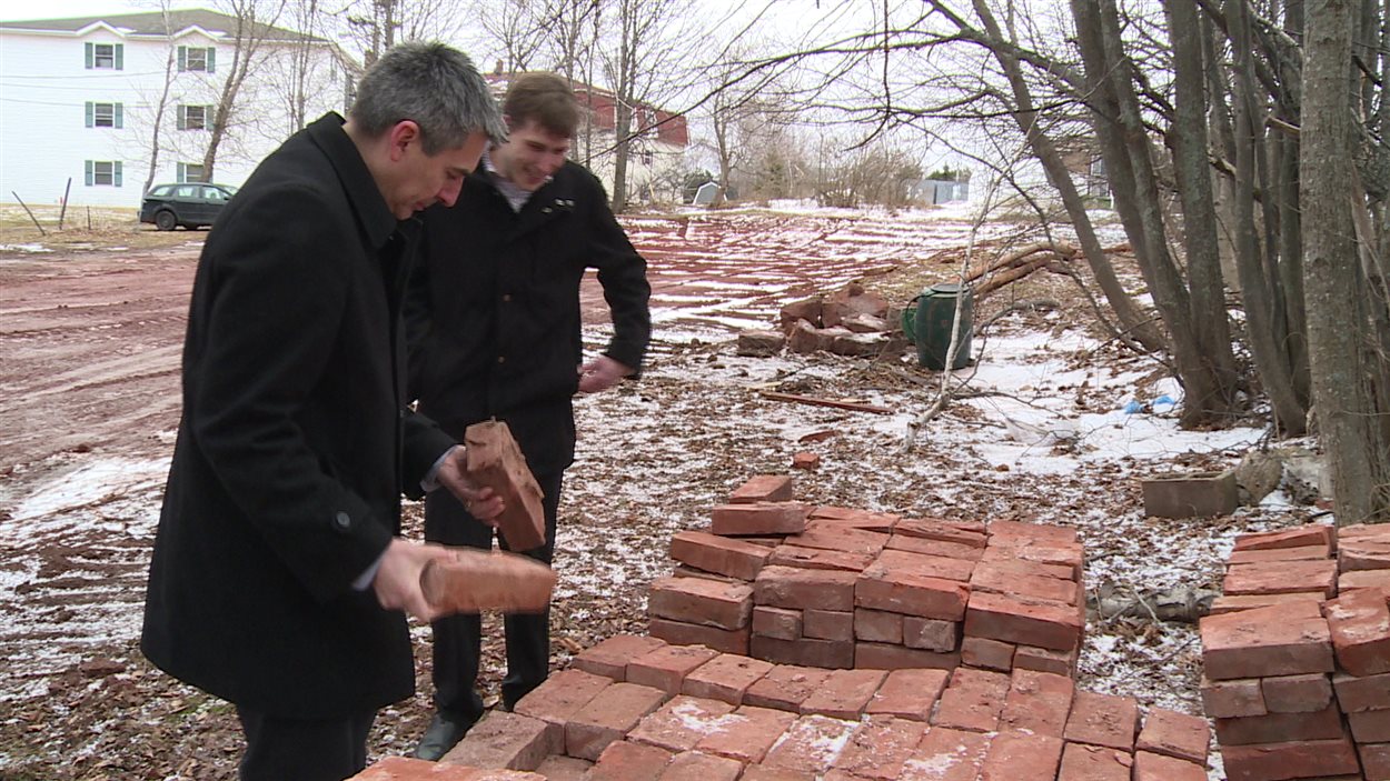 Démolition d'une maison historique à Stratford : la municipalité revoit ...