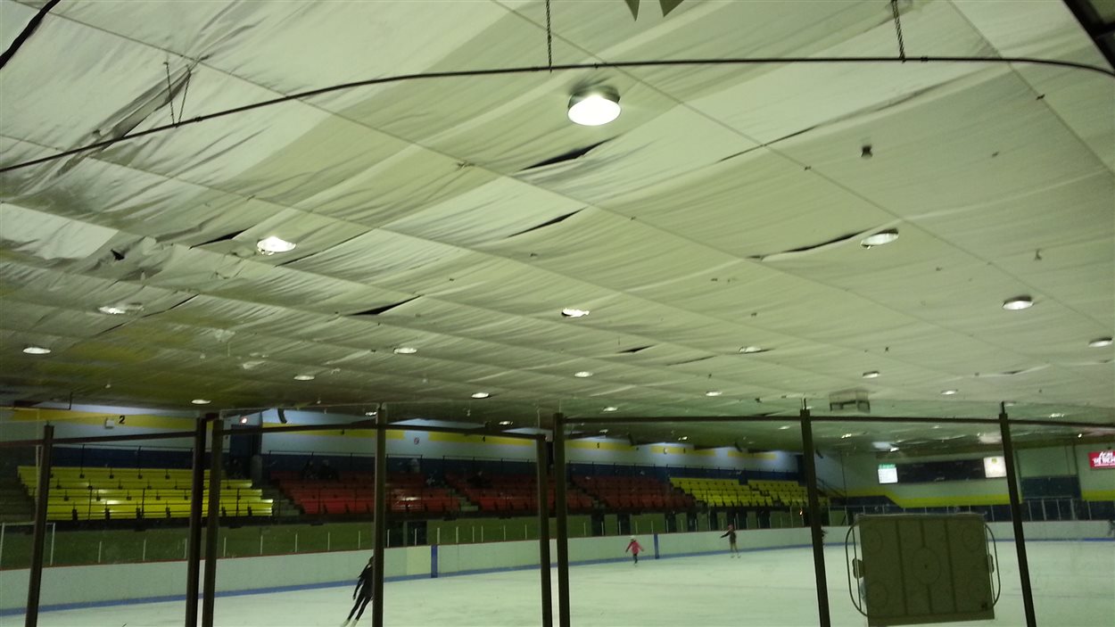 Un match des anciens Canadiens à Saint-Isidore | Radio-Canada