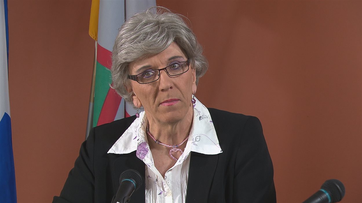 Le débat sur le registre des armes à feu rattrape Francyne T. Gobeil ...