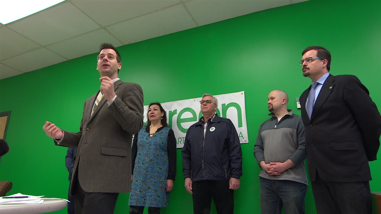 Le Parti vert du Manitoba promet un revenu garanti | Radio-Canada