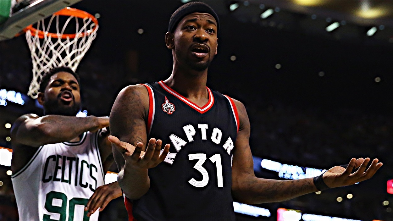 Les Raptors officiellement admis en séries | Radio-Canada